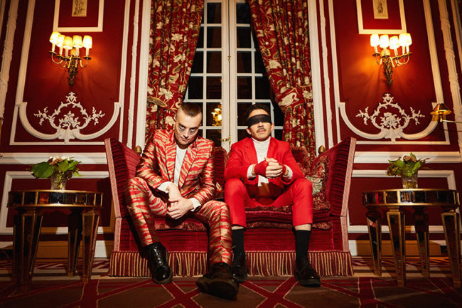 Monarchy presenta nuevo disco. Entrevista con el dúo