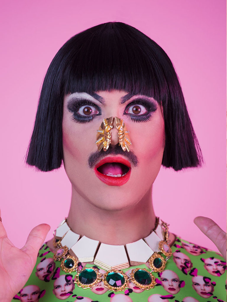 Arte Drag en Barcelona. Exposición Drag is Burning en Barcelona