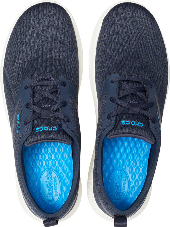 Las zapatillas de deporte que no te esperas son de Crocs