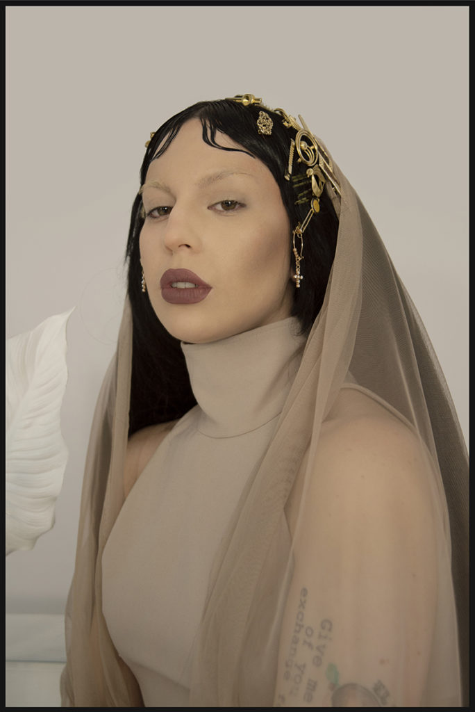 Cho Fernandes es fotografiada por Victoria Gee. Vanguardia y poderío.