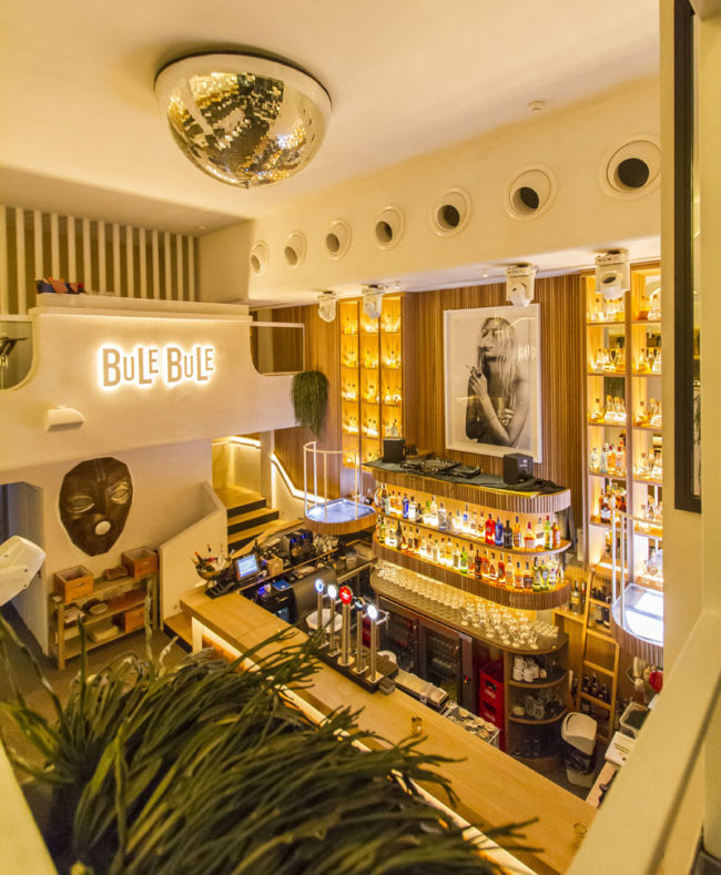 Bule Bule: Un dinner show con cocina internacional en Madrid