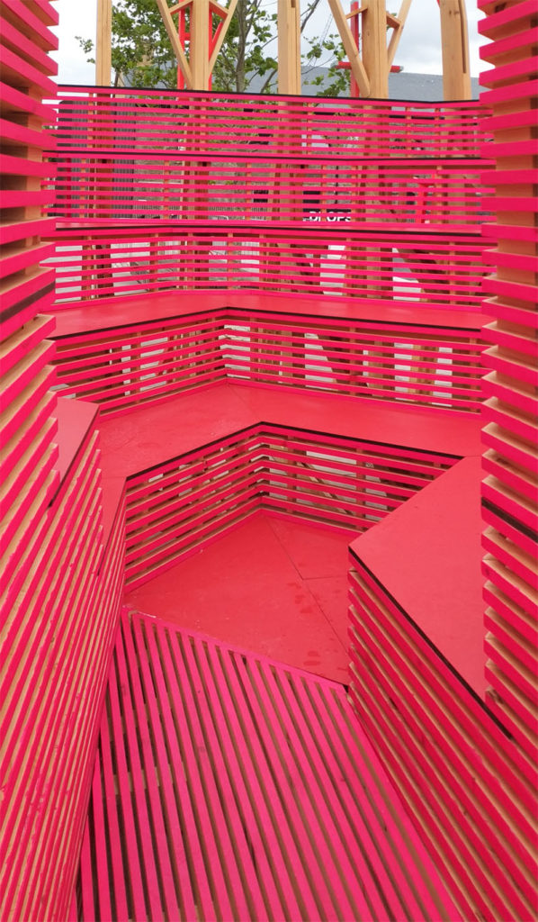 Amid.cero9 crea el artefacto público itinerante Wooden Parliament