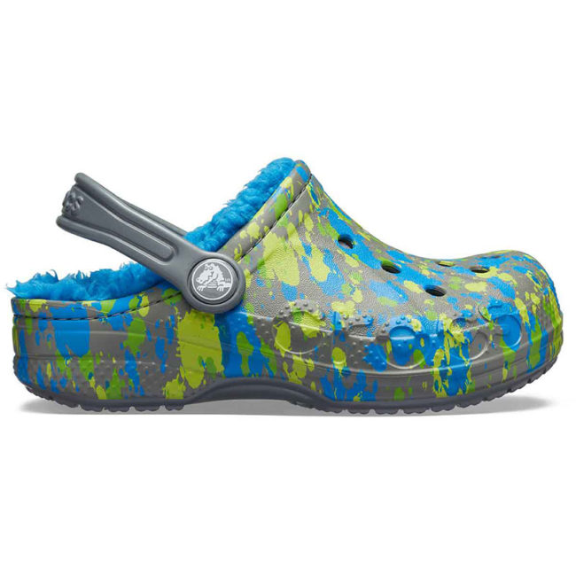 Hombres y mujeres en chanclas este otoño invierno con Crocs FW19