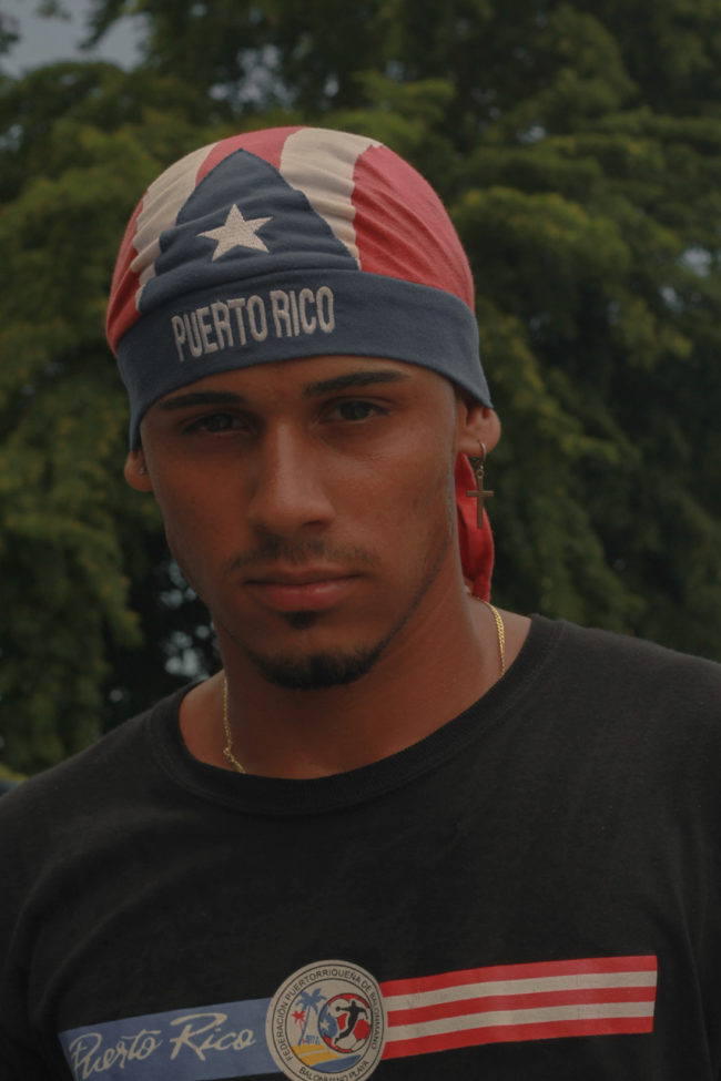 Puerto Rico bota a Ricky Roselló a ritmo de Reguetón, maquillaje y perreo