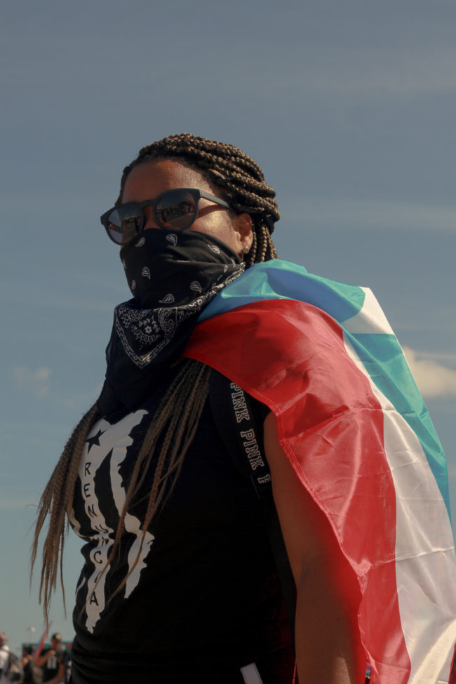 Puerto Rico bota a Ricky Roselló a ritmo de Reguetón, maquillaje y perreo