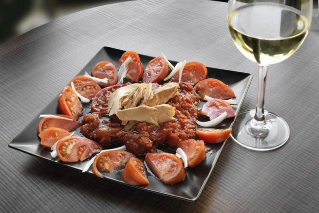 Bar La Conserva: un Dry Martini y rico tapeo en Ventas