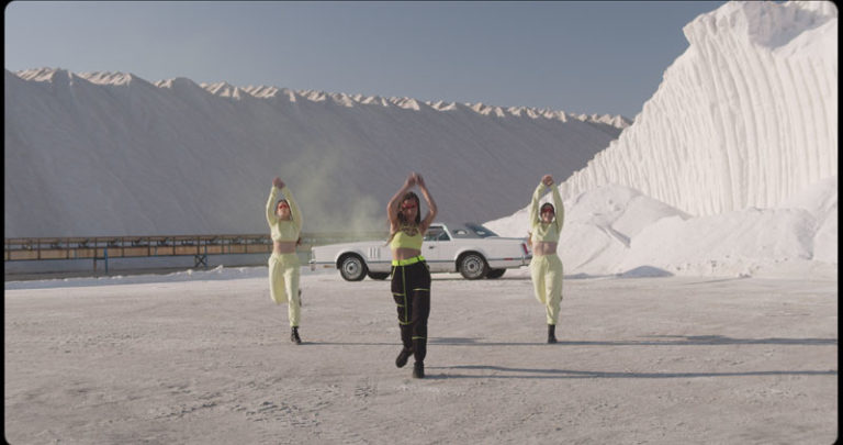 Tu rollo, el nuevo videoclip de Andrea Dawson dirigido por Román Reyes