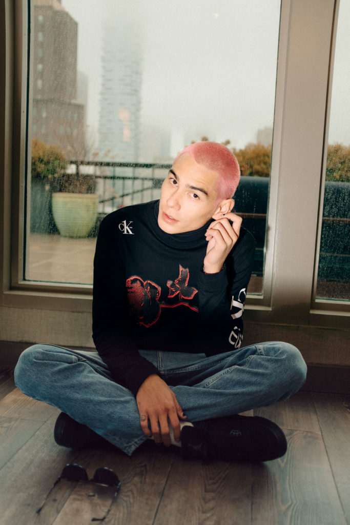 evan mock, entrevista con el famoso skater de pelo rosa de 23 años