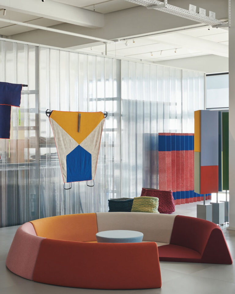 Kvadrat organiza la exposición física y virtual Knit! con 28 creadores
