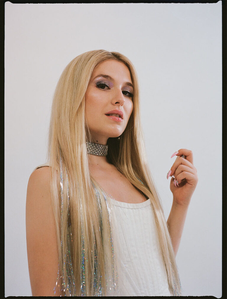 Sofia Coll lanza Génesis, su renacer musical en forma de álbum