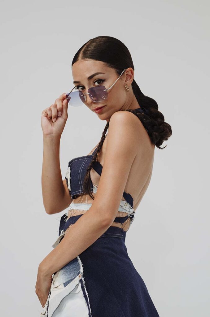 Izah es la banda de la chica de Manchester con raíces andaluzas