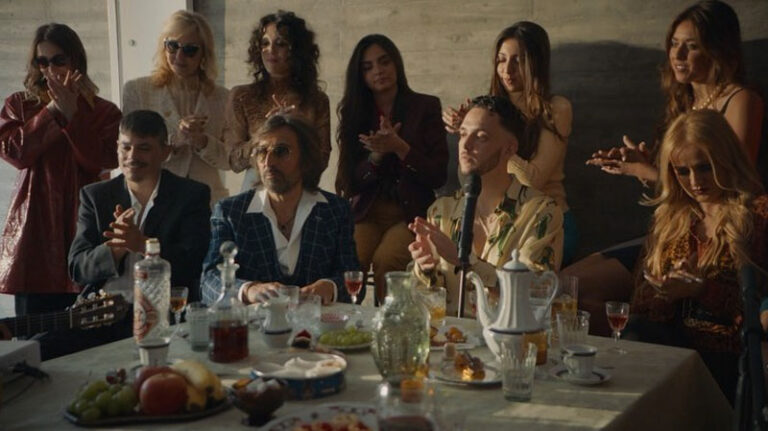 C. Tangana Tiny Desk (Home) Concert de NPR Music | Neo2 Magazine