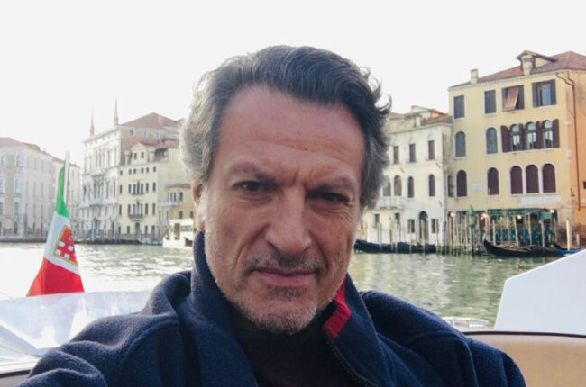 Cosimo Fusco, de Paolo en ‘Friends’ a Padre Angelo en ‘30 monedas’