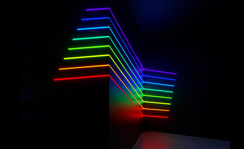 Olivier Ratsi crea instalaciones artísticas con neones y proyecciones 3D