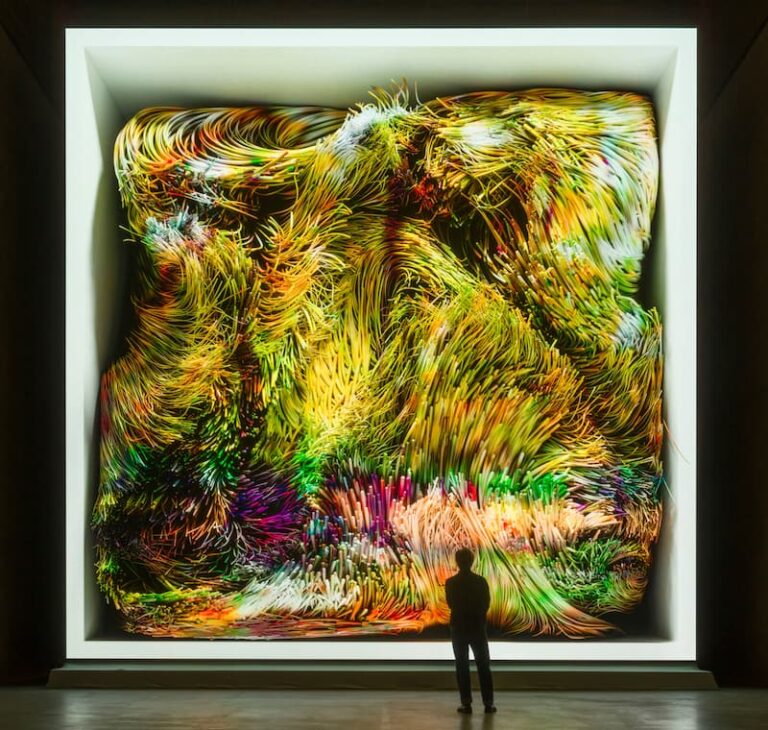 Refik Anadol: "Machine Hallucinations: Nature Dreams" en la König Galerie