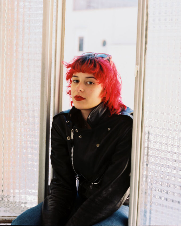 Dora, la cantante, ahora además es actriz. Y se estrena con Paco León