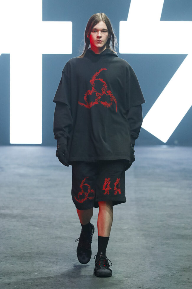 44 Label Group FW22 en Milan Fashion Week: El debut de Kobosil