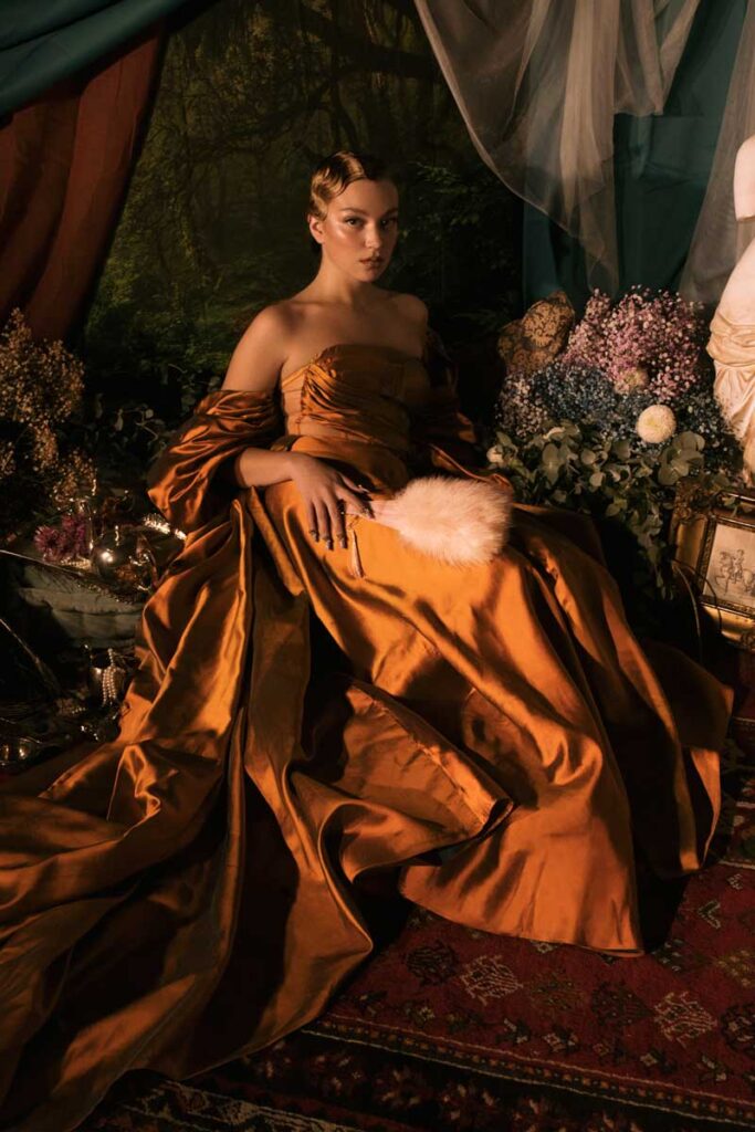 Celia Monedero e Irene Ferreiro, dos actrices interpretan a las musas