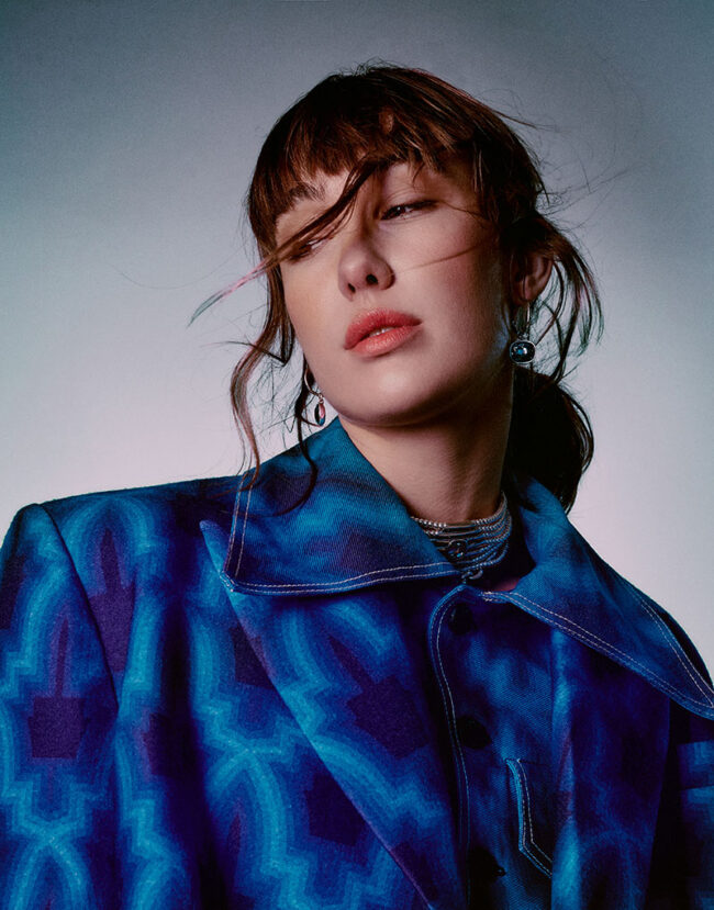 Almudena Amor: Entrevista y editorial con la It-Girl de la interpretación