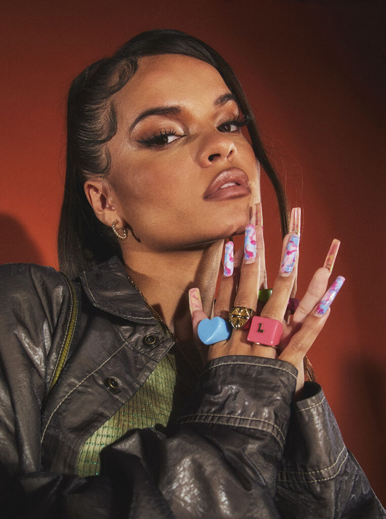 Aleesha es La Patrona del género urbano: Entrevista y editorial exclusivo