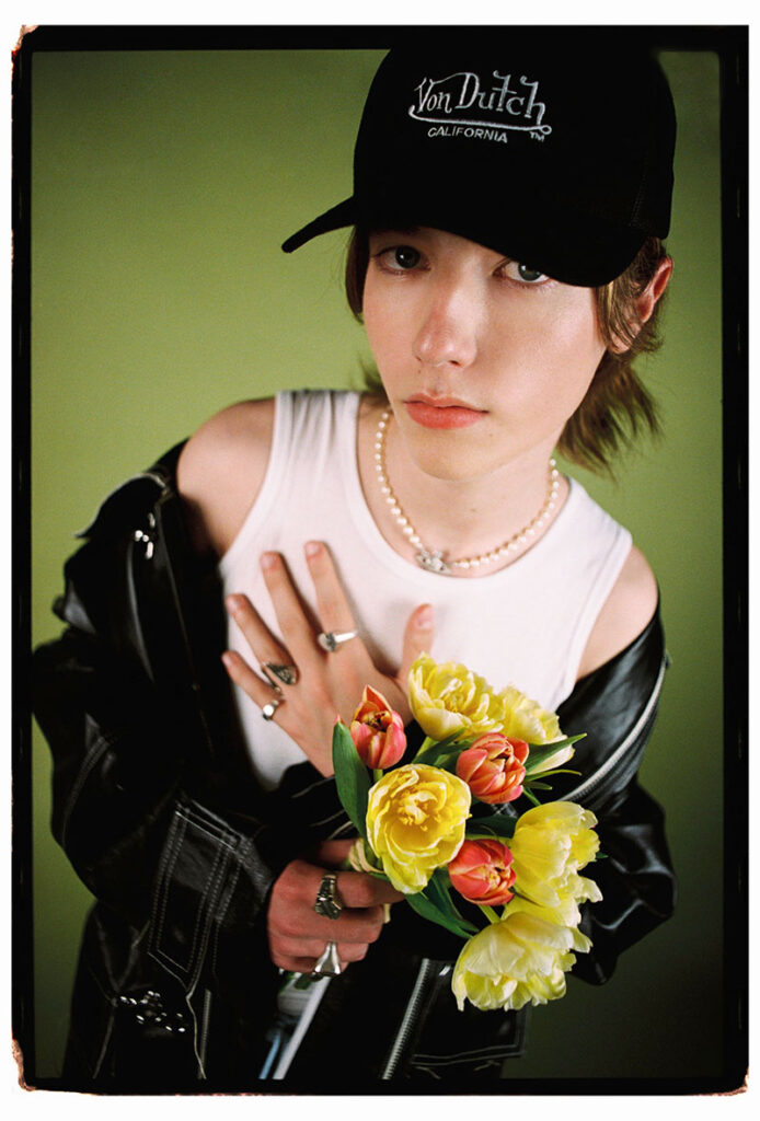 Tomas Roca, entrevistamos al joven cantautor que no se entiende