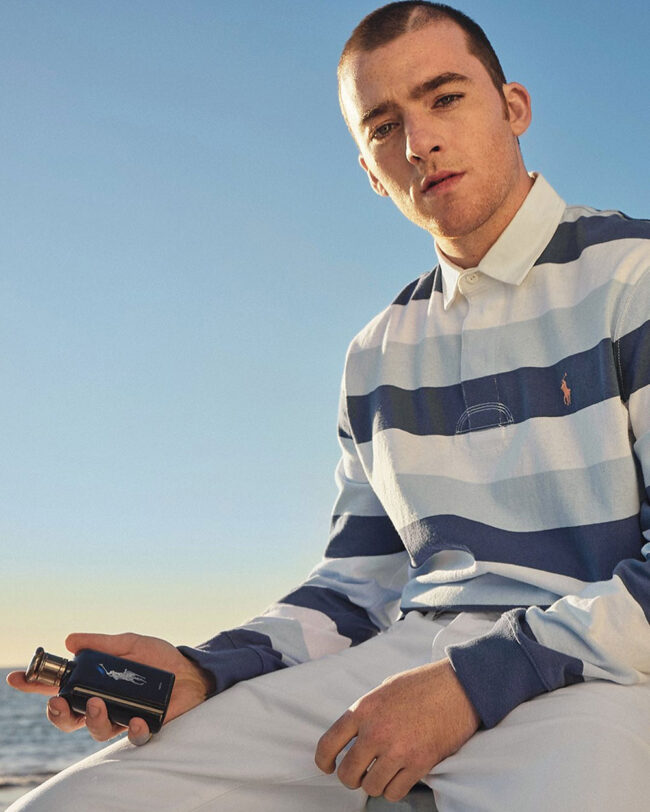 Angus Cloud y su perfume favorito: el nuevo Polo Blue Parfum