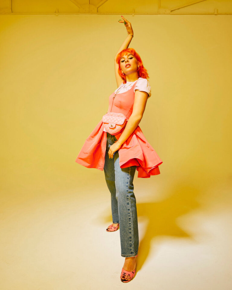 Dora Postigo estrena película y canciones, la verás en cines y conciertos