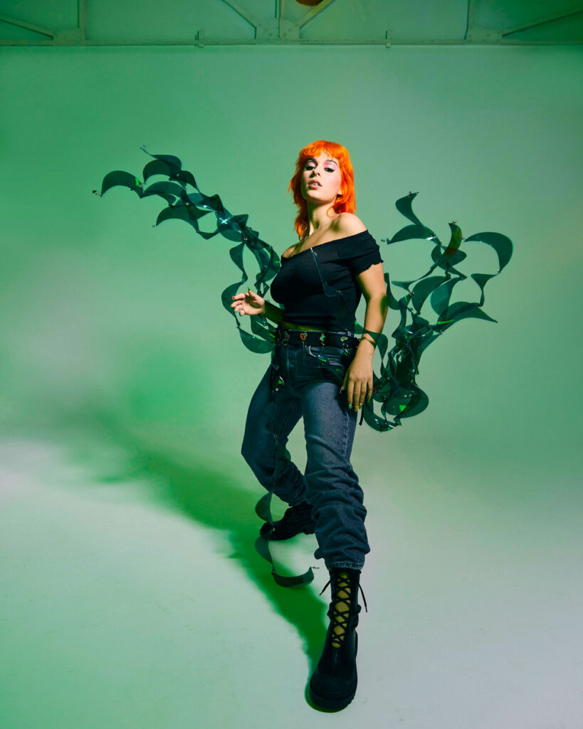 Dora Postigo estrena película y canciones, la verás en cines y conciertos