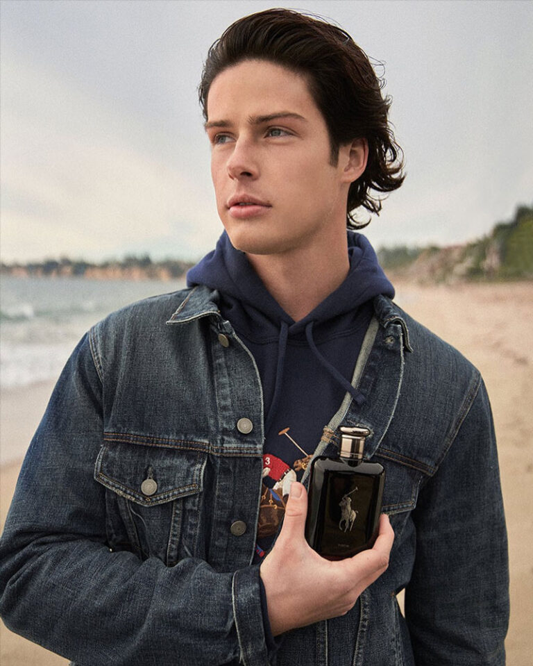 Angus Cloud y su perfume favorito: el nuevo Polo Blue Parfum