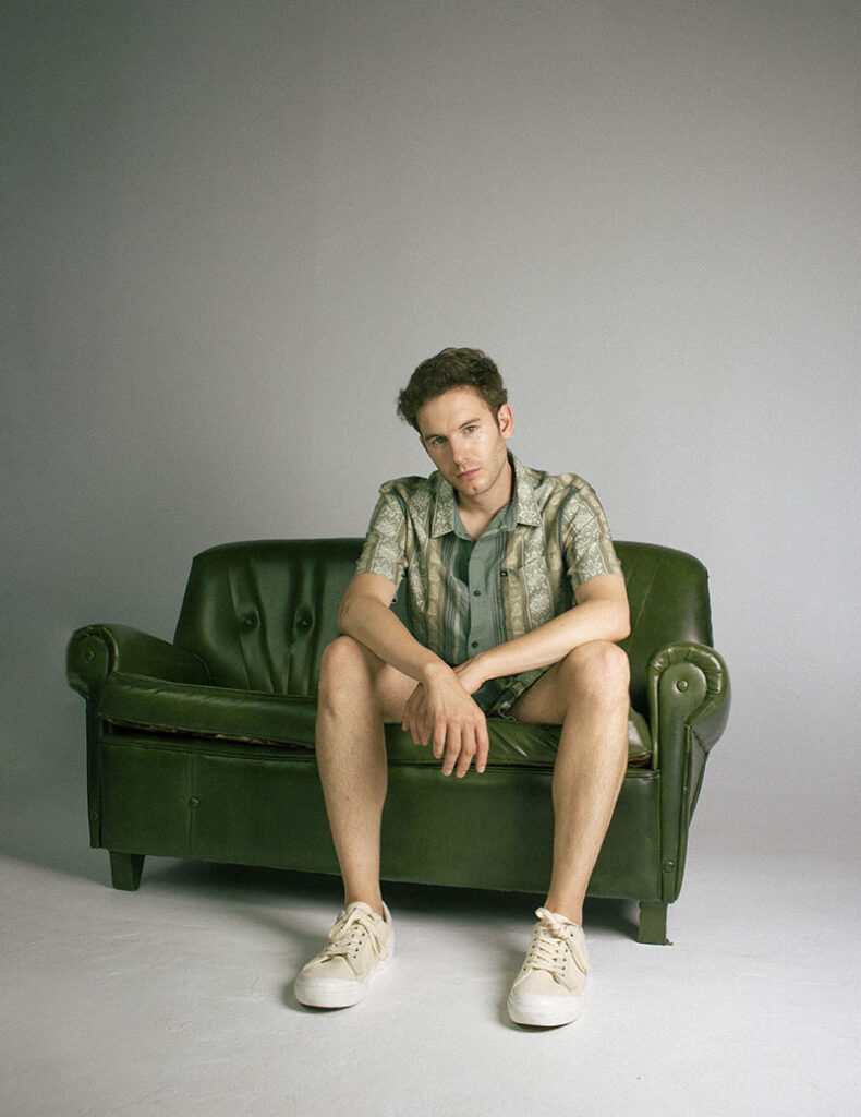 Irene Dev y Carlos Soroa de Bienvenidos a Edén, entrevista y editorial