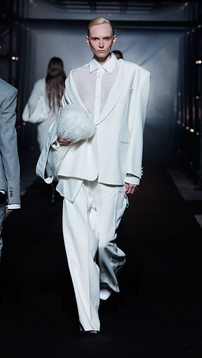 BOSS FW22 en Milan Fashion Week: La reinvención del Power Suit