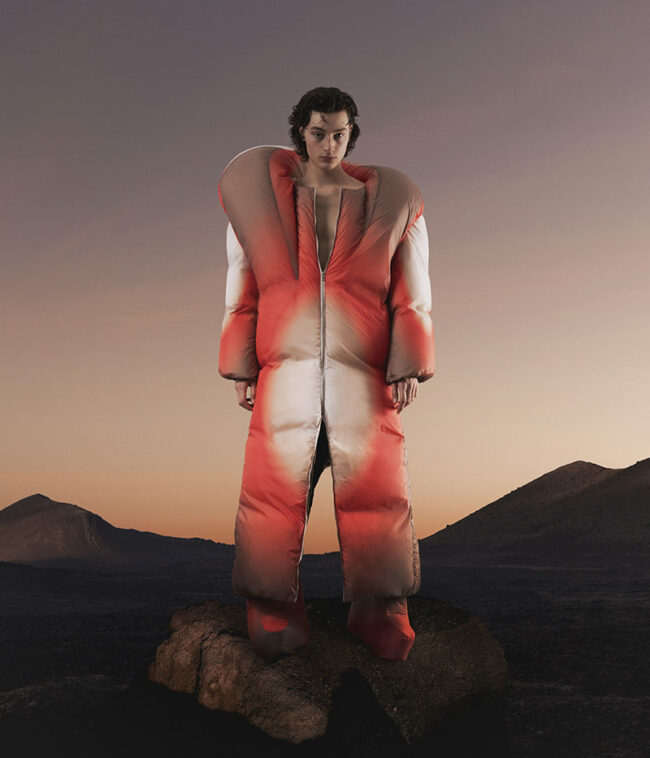 Izzy Du SS23: "Provenance", lo nuevo de la diseñadora chino-canadiense