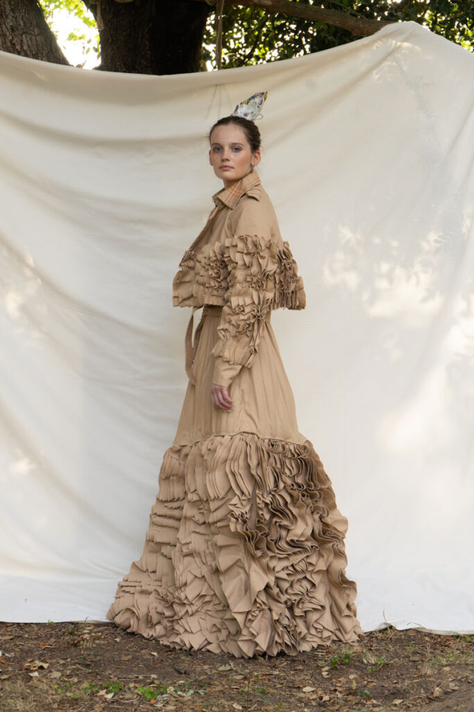 Nuevo talento de moda para cazatalentos, la diseñadora Isolda Vila