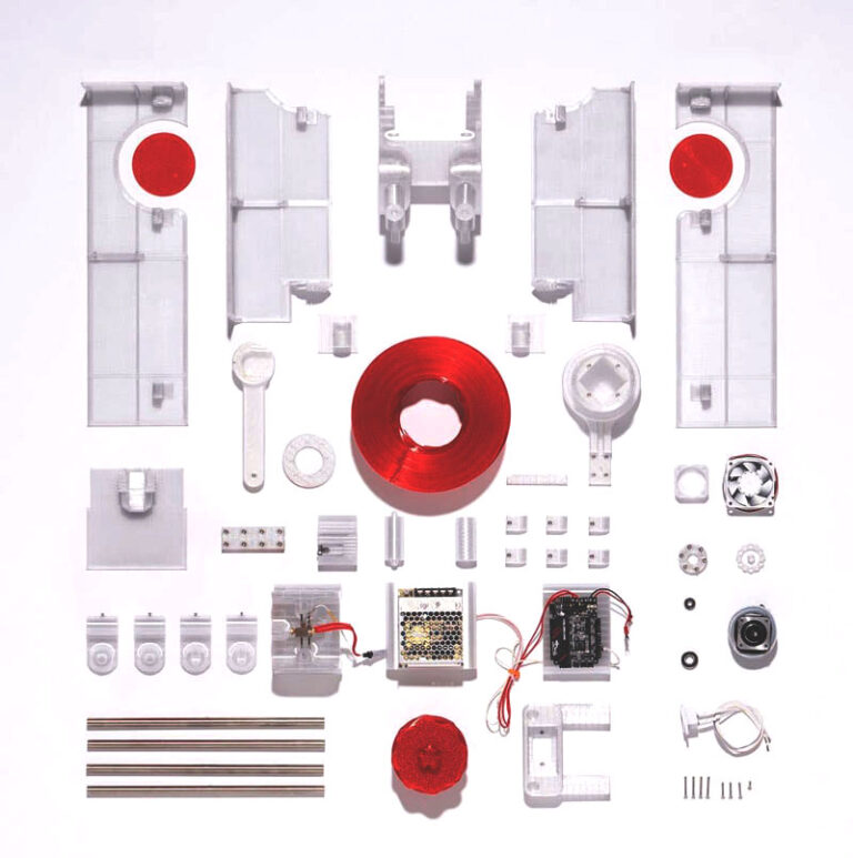 Polyformer convierte botellas plástico en hilo para impresoras 3D