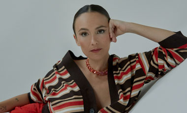 Suu es Susana Ventura, cantante catalana de 22 años y tiene nuevo disco