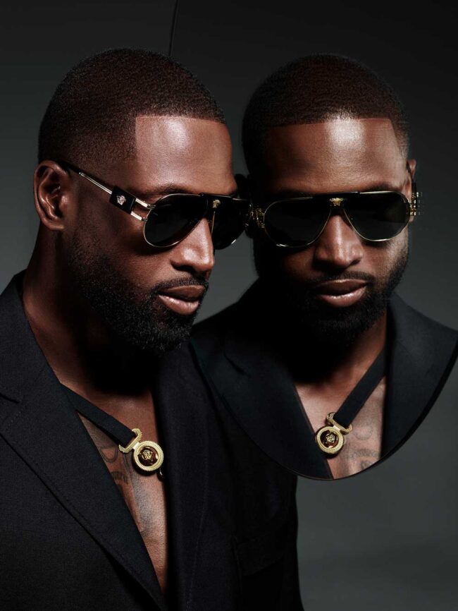 Dwayne Wade con sus nuevas gafas de Versace que son virales