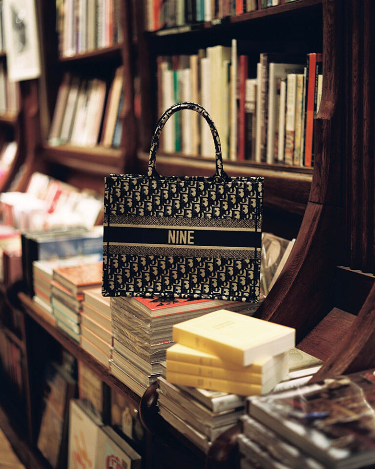 El Dior Book Tote Club; donde el arte, la literatura y la moda convergen