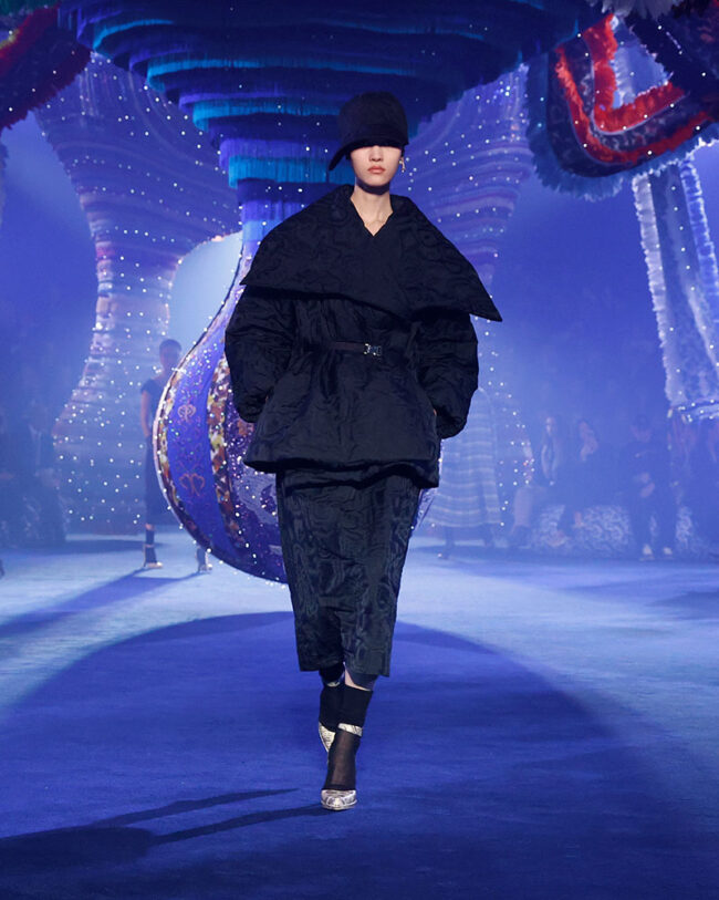 Dior FW23-24 y su mirada contemporánea al archivo de los cincuenta