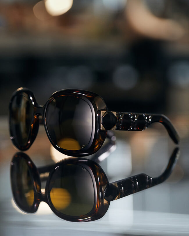 Las gafas de sol de Dior inspiradas en el bolso Lady 95.22 para primavera