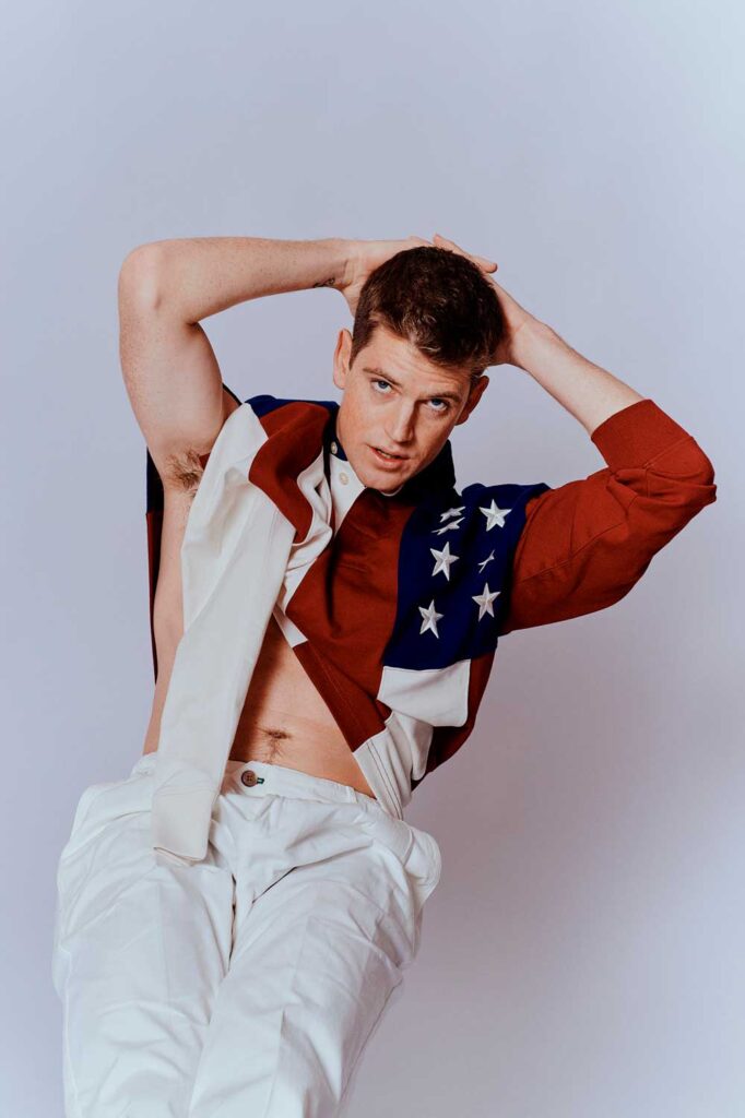 Miguel Bernardeau es el nuevo El Zorro, el héroe de la Generación Z