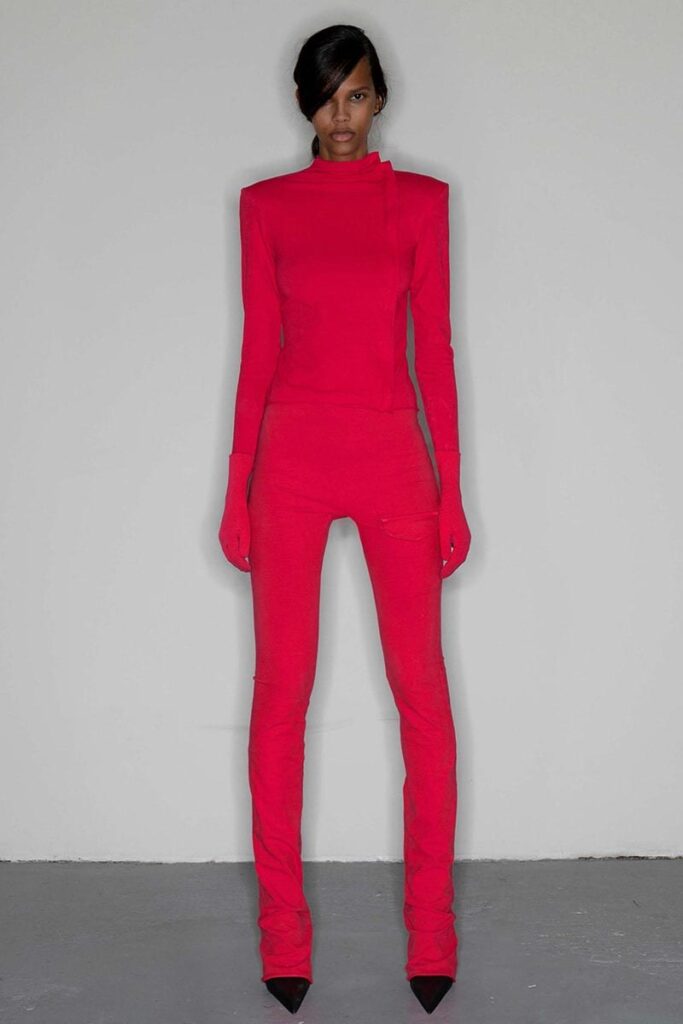 Greg Ross redefine los pilares del high street y la moda vintage para FW23