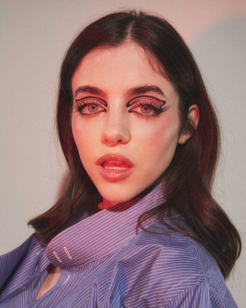 Eve Ryan es la actriz madrileña de "Mía es la venganza" | Neo2 Magazine