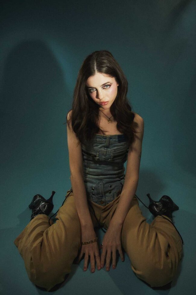 Eve Ryan es la actriz madrileña de "Mía es la venganza" | Neo2 Magazine