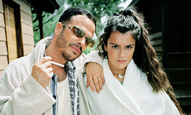 pablopablo es Pablo Drexler, el hijo de Jorge Drexler, y esta es su música