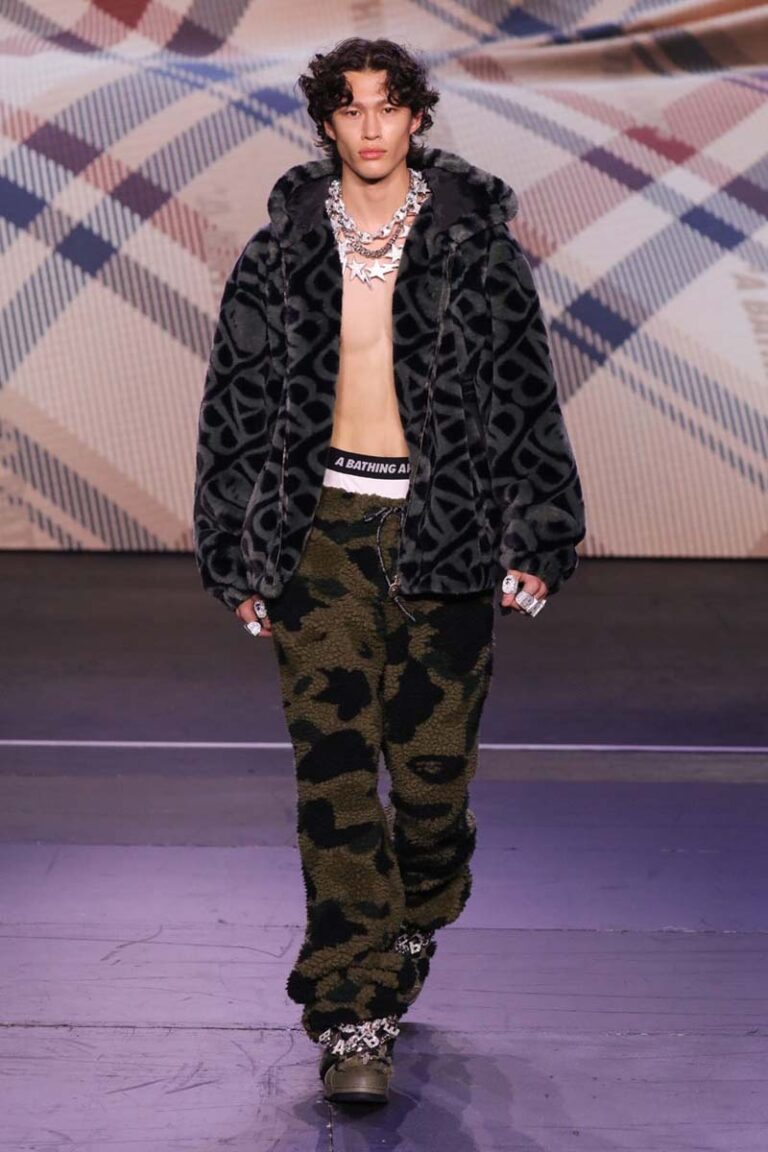 El desfile de Bape celebra tres décadas de moda urbana japonesa