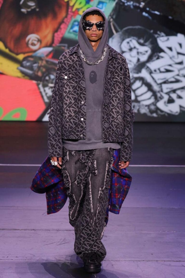 El desfile de Bape celebra tres décadas de moda urbana japonesa