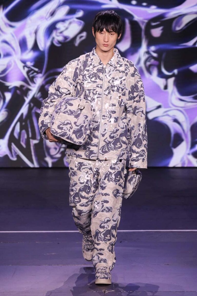 El desfile de Bape celebra tres décadas de moda urbana japonesa