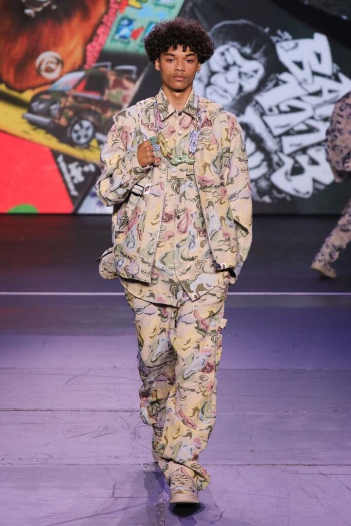 El desfile de Bape celebra tres décadas de moda urbana japonesa