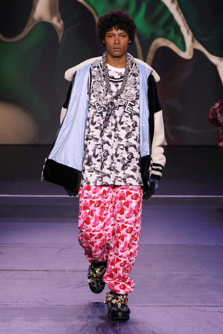 El desfile de Bape celebra tres décadas de moda urbana japonesa