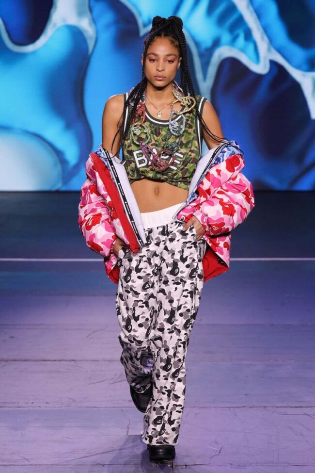 El desfile de Bape celebra tres décadas de moda urbana japonesa